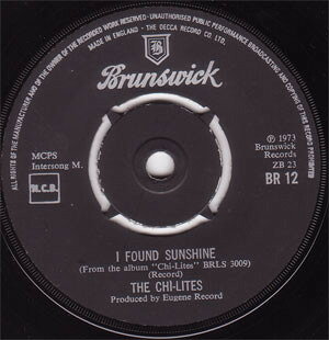・アーティスト Chi-Lites ・タイトル I Found Sunshine / My Heart Just Keeps On Breakin' ・レーベル・型番 Brunswick BR12 ・フォーマット 7インチレコード ・コンデ...