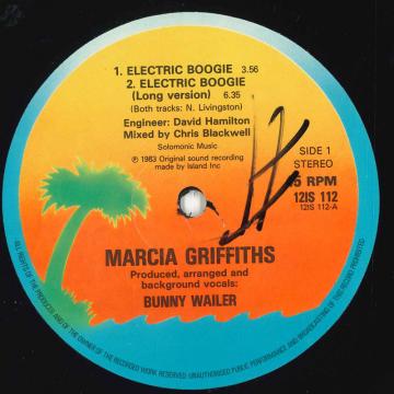 ・アーティスト Marcia Griffiths ・タイトル Electric Boogie ・レーベル・型番 Island Records 12IS112 ・フォーマット 12インチレコード ・コンディション(盤) 可 (VG) ・コンデ...