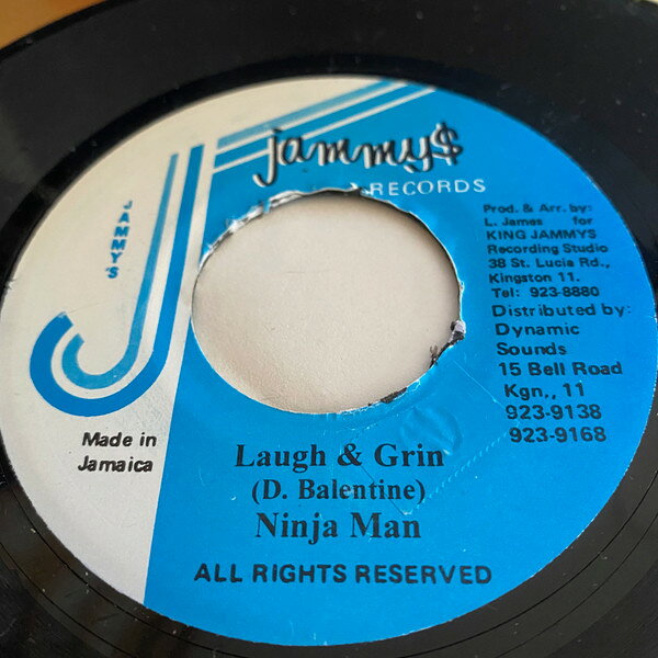 ・アーティスト Ninjaman ・タイトル Laugh & Grin ・レーベル・型番 Jammy's Records NONE ・フォーマット 7インチレコード ・コンディション(盤) 良い (VG+) ・コンディション(ジャケット) ...