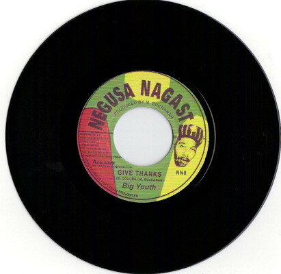 ・アーティスト Big Youth ・タイトル Give Thanks ・レーベル・型番 Negusa Nagast NN8 ・フォーマット 7インチレコード ・コンディション(盤) 非常に良い(EX) ・コンディション(ジャケット) ・コ...