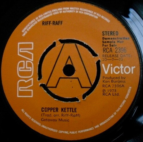 ・アーティスト Riff-Raff (2) ・タイトル Copper Kettle ・レーベル・型番 RCA Victor RCA2396PROMO ・フォーマット 7インチレコード ・コンディション(盤) 良い (VG+) ・コンディショ...