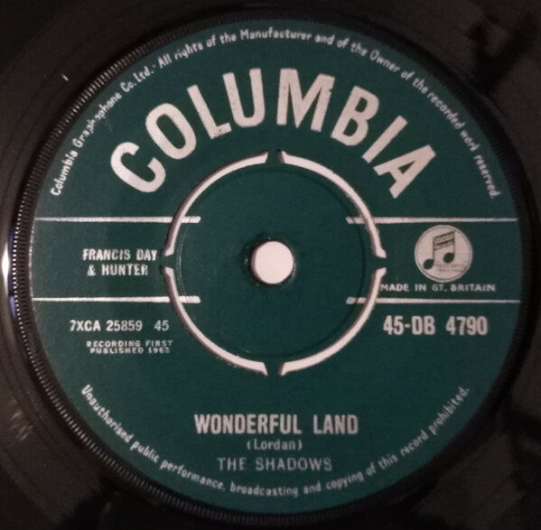 ・アーティスト Shadows ・タイトル Wonderful Land ・レーベル・型番 Columbia 45DB4790 ・フォーマット 7インチレコード ・コンディション(盤) 良い (VG+) ・コンディション(ジャケット) 良い...