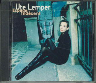 ・アーティスト Ute Lemper ・タイトル Espace Indecent ・レーベル・型番 POLYDOR POCP1398 ・フォーマット CD ・コンディション(盤) 良い (VG+) ・コンディション(ジャケット) ・コンディ...