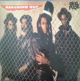 ・アーティスト Steel Pulse ・タイトル Reaching Out ・レーベル・型番 MCA Records MCAT1283 ・フォーマット 12インチレコード ・コンディション(盤) 良い (VG+) ・コンディション(ジャケ...