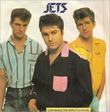 ・アーティスト Jets ・タイトル Love Makes The World Go Round ・レーベル・型番 EMI EMI5262 ・フォーマット 7インチレコード ・コンディション(盤) 良い (VG+) ・コンディション(ジャケ...
