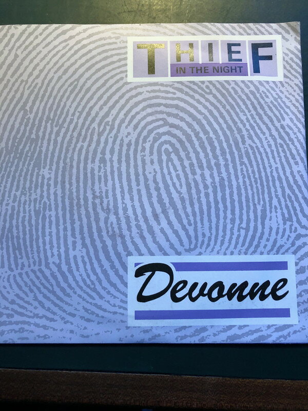 ・アーティスト Devonne ・タイトル Thief In The Night ・レーベル・型番 Unit Records TRANS108 ・フォーマット 7インチレコード ・コンディション(盤) 良い (VG+) ・コンディション(ジ...