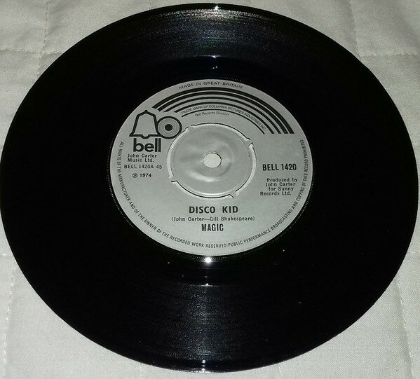 ・アーティスト Magic (44) ・タイトル Disco Kid ・レーベル・型番 Bell Records BELL1420 ・フォーマット 7インチレコード ・コンディション(盤) 良い (VG+) ・コンディション(ジャケット) ...