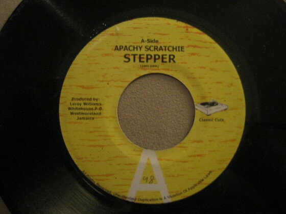 ・アーティスト Apache Scratchy / Born Jamericans ・タイトル Stepper / Yardcore ・レーベル・型番 Classic Cuts NONE ・フォーマット 7インチレコード ・コンディション(...