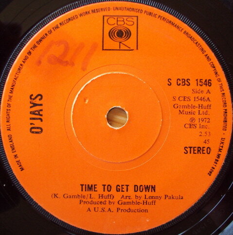 ・アーティスト O'Jays ・タイトル Time To Get Down ・レーベル・型番 CBS SCBS1546 ・フォーマット 7インチレコード ・コンディション(盤) 良い (VG+) ・コンディション(ジャケット) プレインカバ...