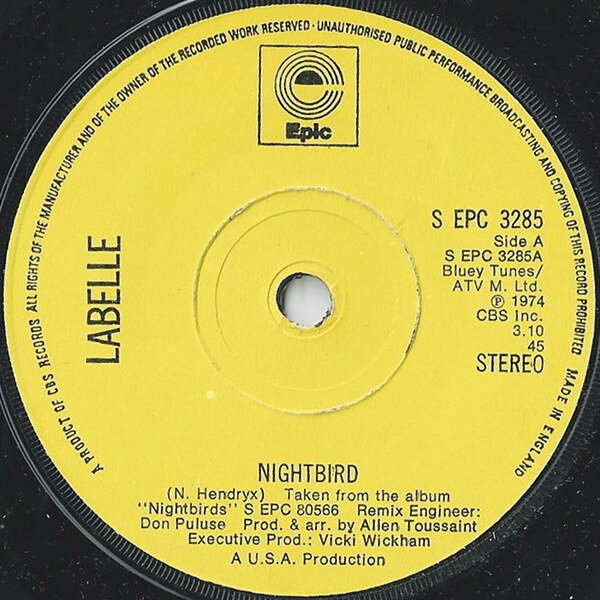 ・アーティスト LaBelle ・タイトル Nightbird ・レーベル・型番 Epic SEPC3285 ・フォーマット 7インチレコード ・コンディション(盤) 非常に良い(EX) ・コンディション(ジャケット) プレインカバー（元ジ...