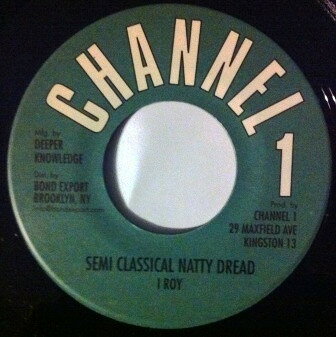 ・アーティスト I-Roy ・タイトル Semi Classical Natty Dread ・レーベル・型番 Channel One DKR091 ・フォーマット 7インチレコード ・コンディション(盤) 非常に良い(EX) ・コンディシ...
