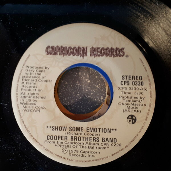 ・アーティスト Cooper Brothers ・タイトル Show Some Emotion / Mustard The Dog ・レーベル・型番 Capricorn Records CPS0330 ・フォーマット 7インチレコード ・コ...