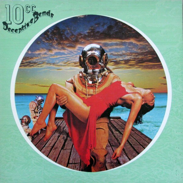 ・アーティスト 10cc ・タイトル Deceptive Bends ・レーベル・型番 PHILIPS 9199003 ・フォーマット LPレコード ・コンディション(盤) 非常に良い(EX) ・コンディション(ジャケット) 良い (VG+...