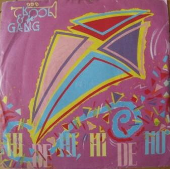 ・アーティスト Kool & The Gang ・タイトル Hi De Hi, Hi De Ho ・レーベル・型番 De-Lite Records DE14 ・フォーマット 7インチレコード ・コンディション(盤) 良い (VG+) ・コン...