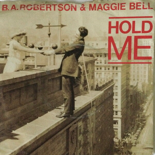・アーティスト B. A. Robertson & Maggie Bell ・タイトル Hold Me ・レーベル・型番 Swan Song BAM1 ・フォーマット 7インチレコード ・コンディション(盤) 良い (VG+) ・コンディシ...