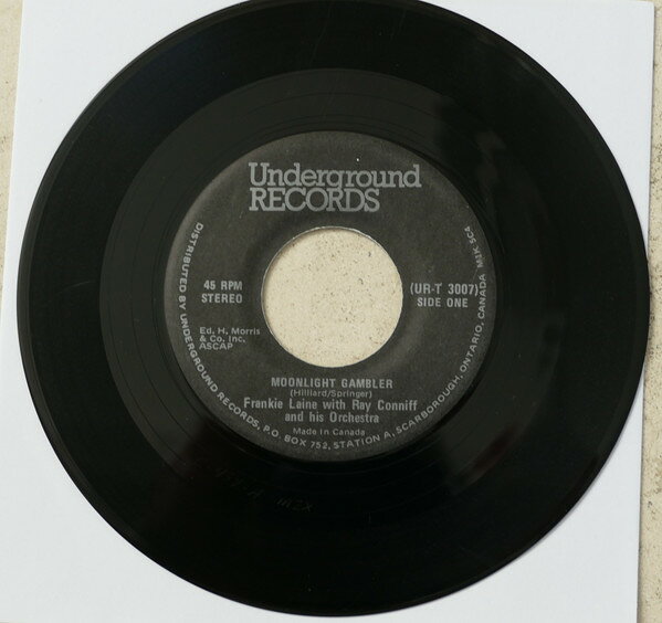 ・アーティスト Frankie Laine, Ray Conniff & His Orchestra & Chorus , Little Jimmy Dickens ・タイトル Moonlight Gambler ・レーベル・型番 Unde...