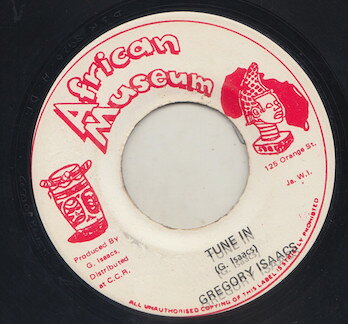 ・アーティスト Gregory Isaacs ・タイトル Tune In ・レーベル・型番 African Museum NONE ・フォーマット 7インチレコード ・コンディション(盤) 可 (VG) ・コンディション(ジャケット) ・コ...