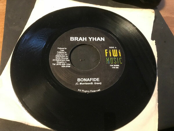 ・アーティスト Brah-Yhan ・タイトル Bonafide ・レーベル・型番 FiWi Music FIW068 ・フォーマット 7インチレコード ・コンディション(盤) 良い (VG+) ・コンディション(ジャケット) ・コンディシ...