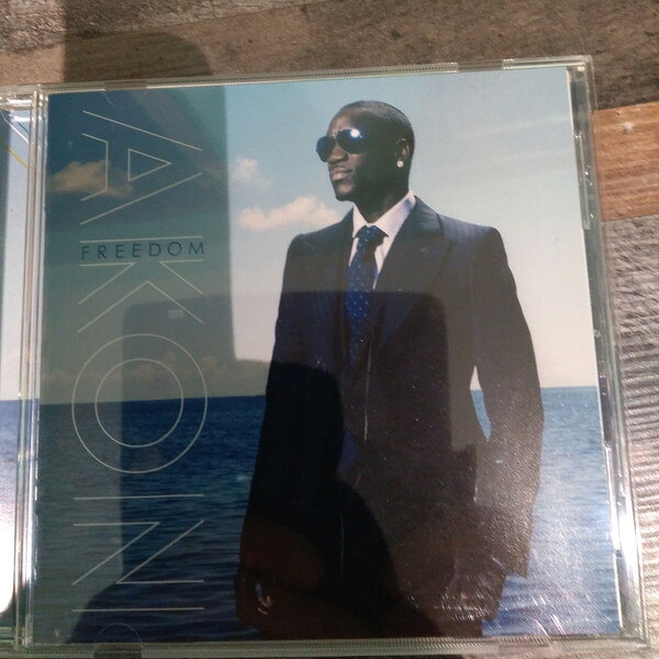 ・アーティスト Akon ・タイトル Freedom ・レーベル・型番 Street Records Corporation UICU9064 ・フォーマット CD ・コンディション(盤) 可 (VG) ・コンディション(ジャケット) ・コ...