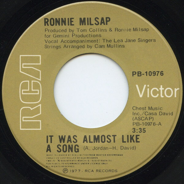 ・アーティスト Ronnie Milsap ・タイトル It Was Almost Like A Song ・レーベル・型番 RCA Victor PB10976 ・フォーマット 7インチレコード ・コンディション(盤) 良い (VG+) ...