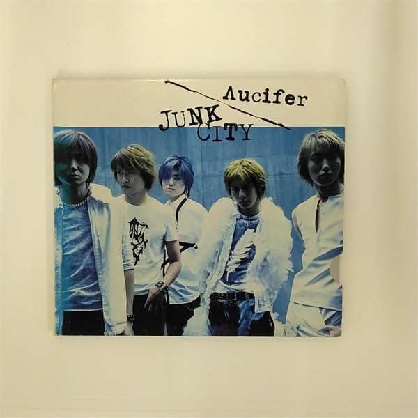 ・アーティスト Aucifer ・タイトル Junk CITY ・レーベル・型番 UNLIMITED POCE8201 ・フォーマット CD ・コンディション(盤) ほぼ新品 (M-) ・コンディション(ジャケット) ・コンディション(帯)...