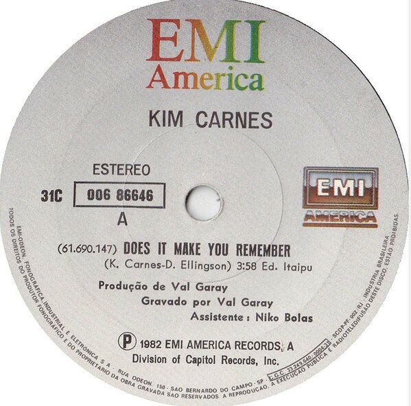 ・アーティスト Kim Carnes ・タイトル Does It Make You Remember ・レーベル・型番 EMI America 31C00686646 ・フォーマット 7インチレコード ・コンディション(盤) 良い (VG+...