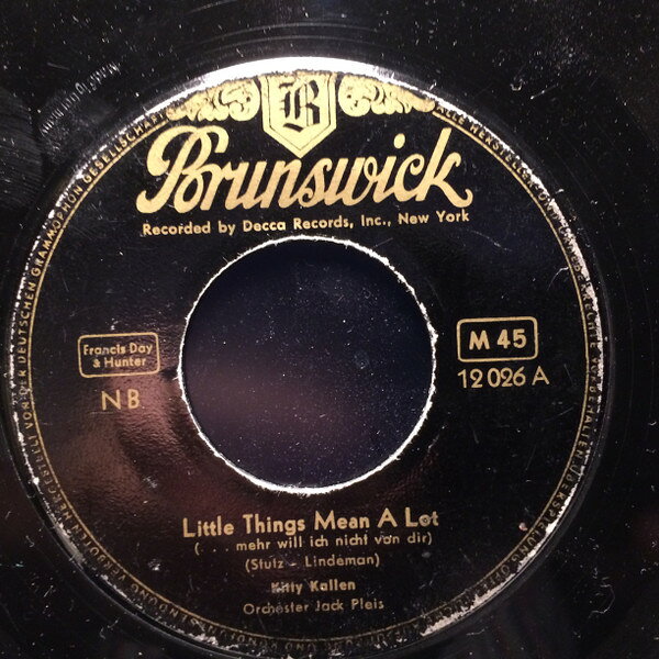 ・アーティスト Kitty Kallen / The Four Aces ・タイトル Little Things Mean A Lot / Three Coins In The Fountain ・レーベル・型番 Brunswick 120...