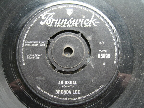 ・アーティスト Brenda Lee ・タイトル As Usual / Lonely Lonely Lonely Me ・レーベル・型番 Brunswick 05899 ・フォーマット 7インチレコード ・コンディション(盤) 良い (VG...