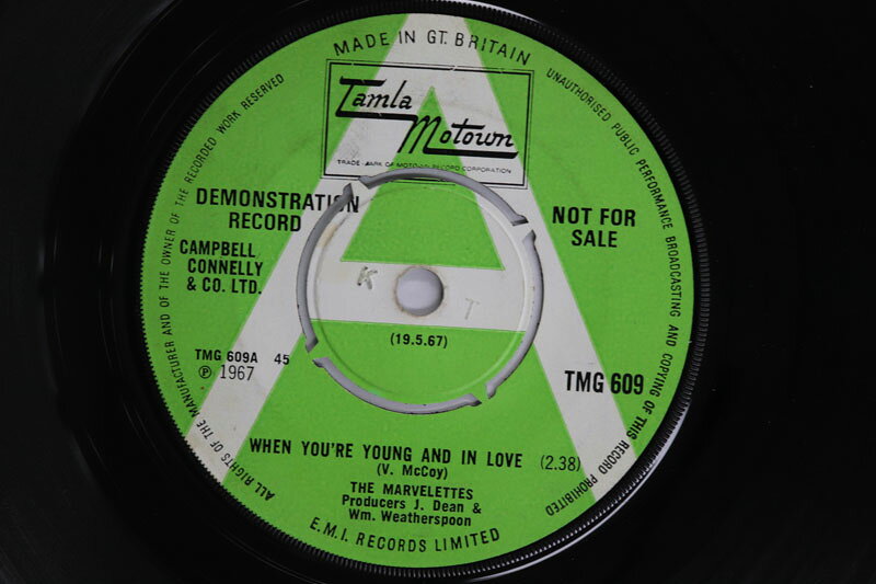 ・アーティスト Marvelettes ・タイトル When You're Young And In Love / The Day You Take One (You Have To Take The Other) ・レーベル・型番 TAM...
