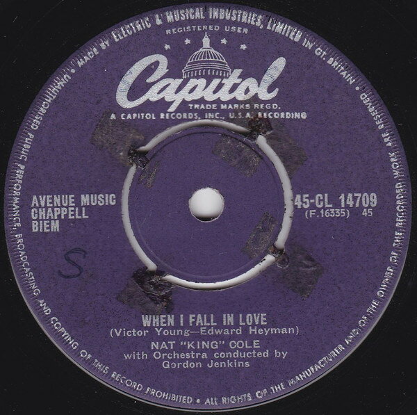 ・アーティスト Nat King Cole ・タイトル When I Fall In Love ・レーベル・型番 CAPITOL 45CL14709 ・フォーマット 7インチレコード ・コンディション(盤) 可 (VG) ・コンディション(...