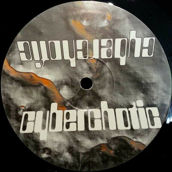 ・アーティスト Cyberchotic ・タイトル Cyberchotic ・レーベル・型番 Cyberchotic CYB01 ・フォーマット 10インチレコード ・コンディション(盤) 良い (VG+) ・コンディション(ジャケット) ...