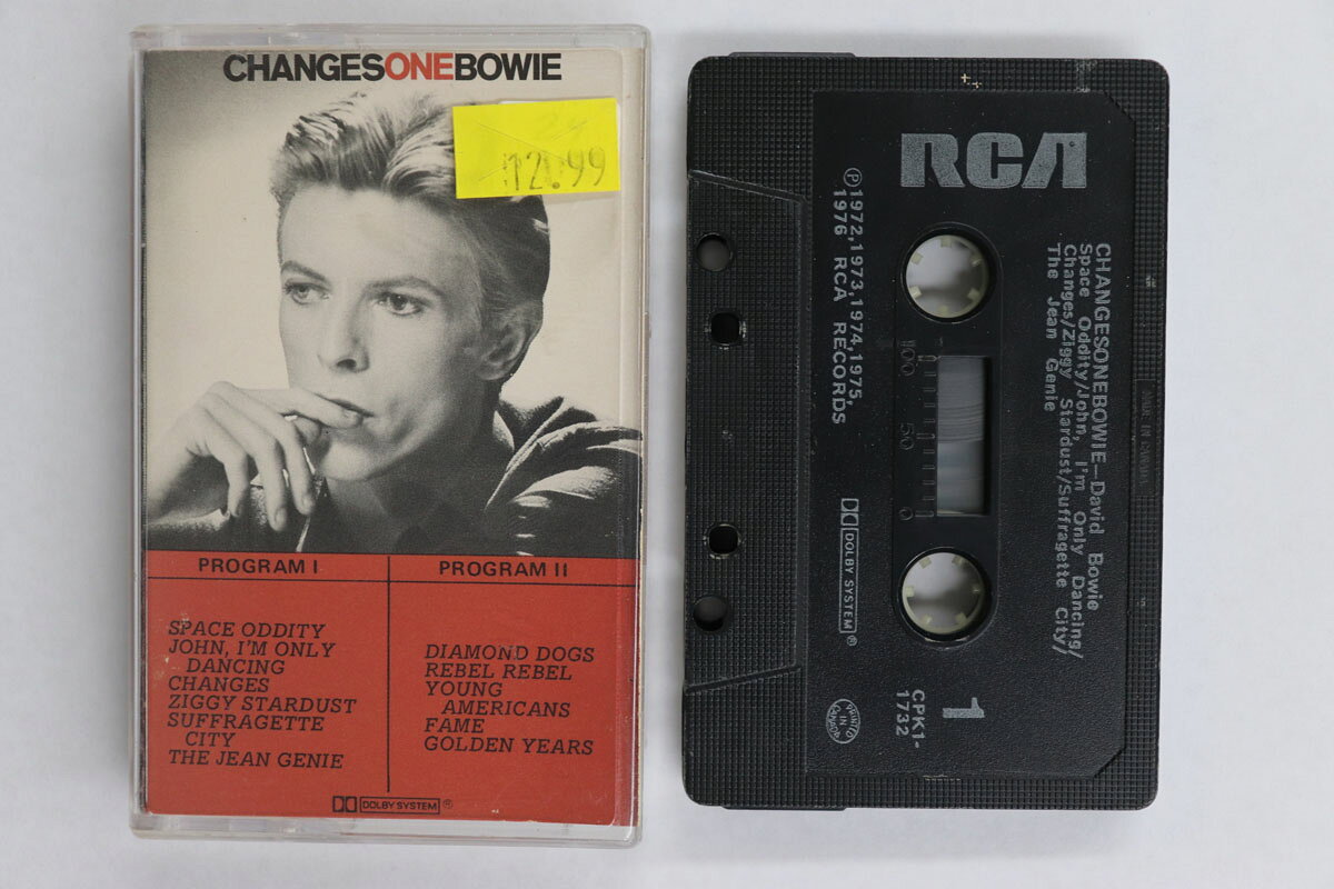 ・アーティスト David Bowie ・タイトル Changesonebowie ・レーベル・型番 RCA VICTOR CPK11732 ・フォーマット カセットテープ ・コンディション(盤) 良い (VG+) ・コンディション(ジャケ...