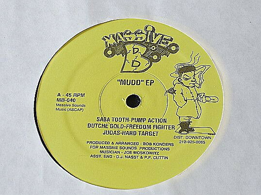 ・アーティスト Various ・タイトル "Mudd" EP ・レーベル・型番 Massive B MB040 ・フォーマット LPレコード ・コンディション(盤) 非常に良い(EX) ・コンディション(ジャケット) プレインカバー（元ジ...