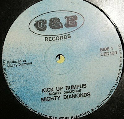 ・アーティスト Mighty Diamonds ・タイトル Kick Up Rumpus / Posse Are You Ready ・レーベル・型番 ・フォーマット LPレコード ・コンディション(盤) 良い (VG+) ・コンディション...