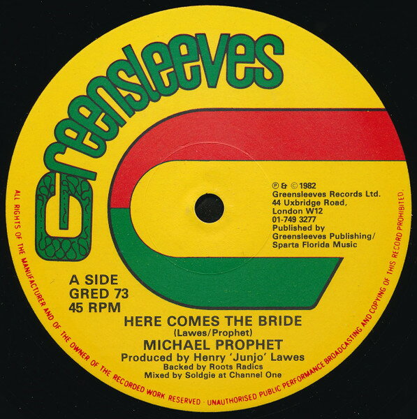 ・アーティスト Michael Prophet ・タイトル Here Comes The Bride ・レーベル・型番 ・フォーマット 12インチレコード ・コンディション(盤) 非常に良い(EX) ・コンディション(ジャケット) 良い (...