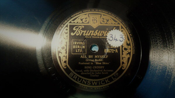 ・アーティスト Bing Crosby ・タイトル All By Myself / You Keep Coming Back Like A Song ・レーベル・型番 BRUNSWICK 03672 ・フォーマット 78回転SP盤レコード ...