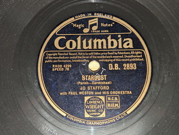 ・アーティスト Jo Stafford, Paul Weston & His Orchestra ・タイトル Stardust / Lovely Is The Evening ・レーベル・型番 COLUMBIA DB2893 ・フォーマット...