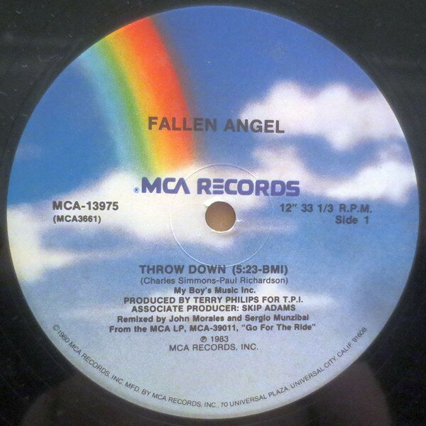・アーティスト Fallen Angel (6) ・タイトル Throw Down ・レーベル・型番 MCA Records MCA13975 ・フォーマット 12インチレコード ・コンディション(盤) 非常に良い(EX) ・コンディション...
