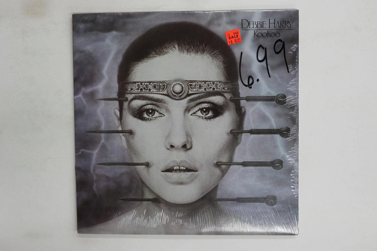 ・アーティスト Deborah Harry ・タイトル KooKoo ・レーベル・型番 Chrysalis CHR1347 ・フォーマット LPレコード ・コンディション(盤) ほぼ新品 (M-) ・コンディション(ジャケット) ほぼ新品 ...