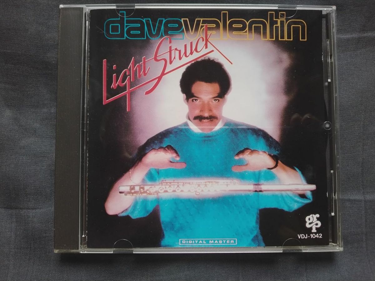 ・アーティスト Dave Valentin ・タイトル Light Struck ・レーベル・型番 ・フォーマット CD ・コンディション(盤) 良い (VG+) ・コンディション(ジャケット) ・コンディション(帯) オビなし ・特記事項...