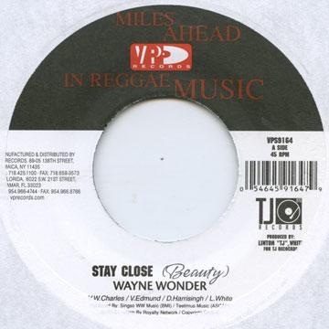 ・アーティスト Wayne Wonder / Mavado ・タイトル Stay Close (センターずれ) / Gangster Don't Play ・レーベル・型番 VP US VPS9164 ・フォーマット 7インチレコード ・コ...