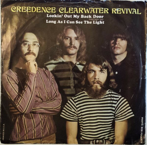 ・アーティスト Creedence Clearwater Revival ・タイトル Lookin' Out My Back Door / Long As I Can See The Light ・レーベル・型番 Fantasy 645 ・...