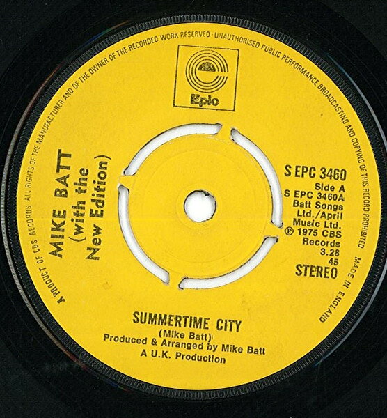 ・アーティスト Mike Batt ・タイトル Summertime City ・レーベル・型番 Epic SEPC3460 ・フォーマット 7インチレコード ・コンディション(盤) 良い (VG+) ・コンディション(ジャケット) プレイ...