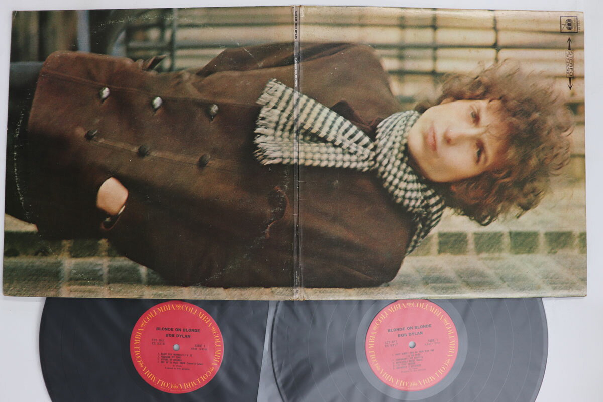 ・アーティスト Bob Dylan ・タイトル Blonde On Blonde ・レーベル・型番 COLUMBIA C2S841 ・フォーマット LPレコード ・コンディション(盤) 可 (VG) ・コンディション(ジャケット) 可 (V...