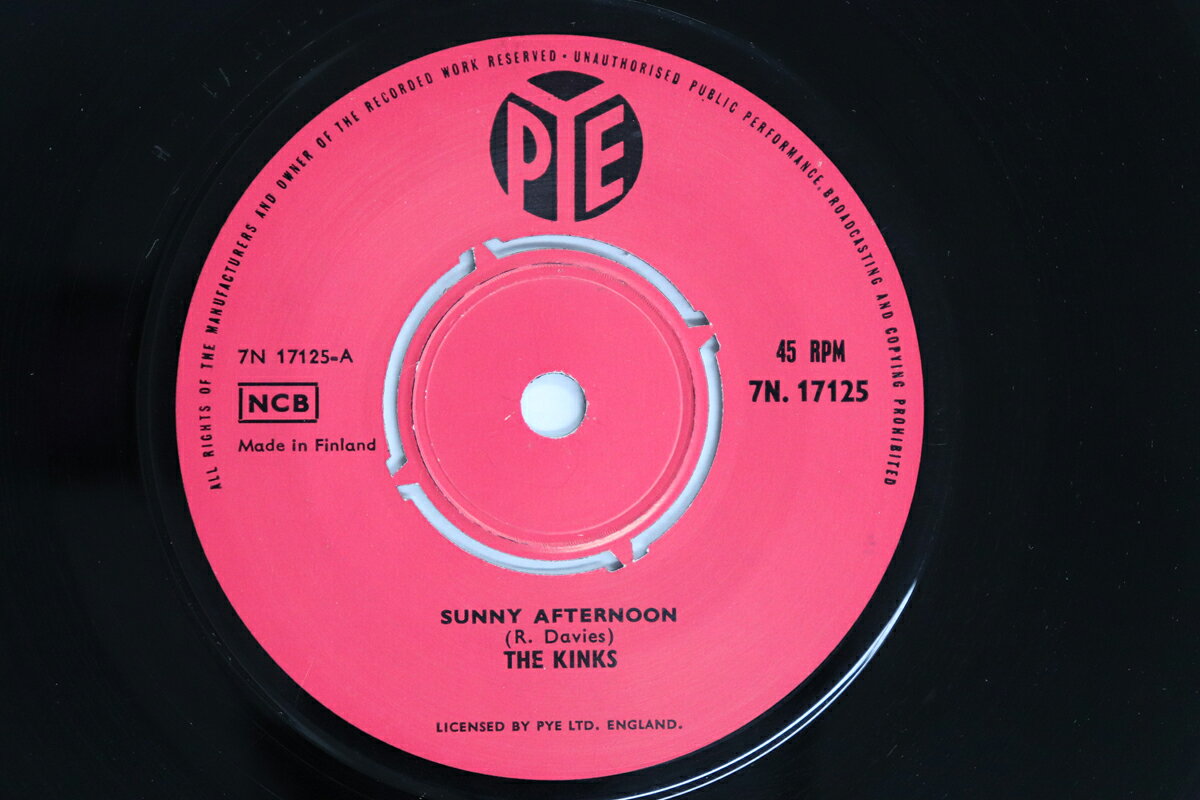 ・アーティスト Kinks ・タイトル Sunny Afternoon / I'm Not Like Everybody Else ・レーベル・型番 PYE RECORDS 7N17125 ・フォーマット 7インチレコード ・コンディション...