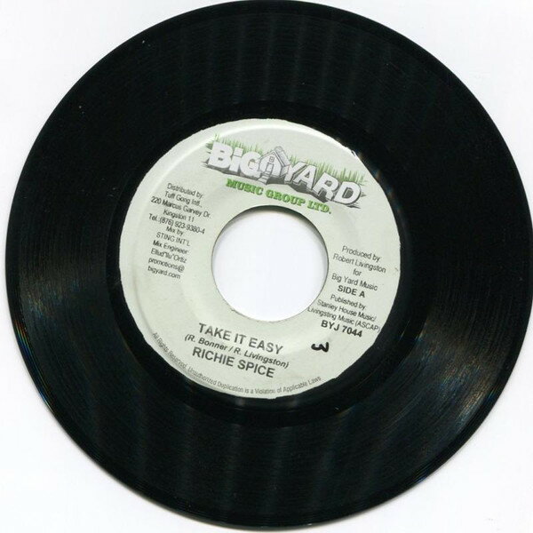 ・アーティスト Richie Spice / Rik Rok ・タイトル Take It Easy / Hold Me ・レーベル・型番 Big Yard Music Group Ltd. BYJ7044 ・フォーマット 7" ・コンディシ...
