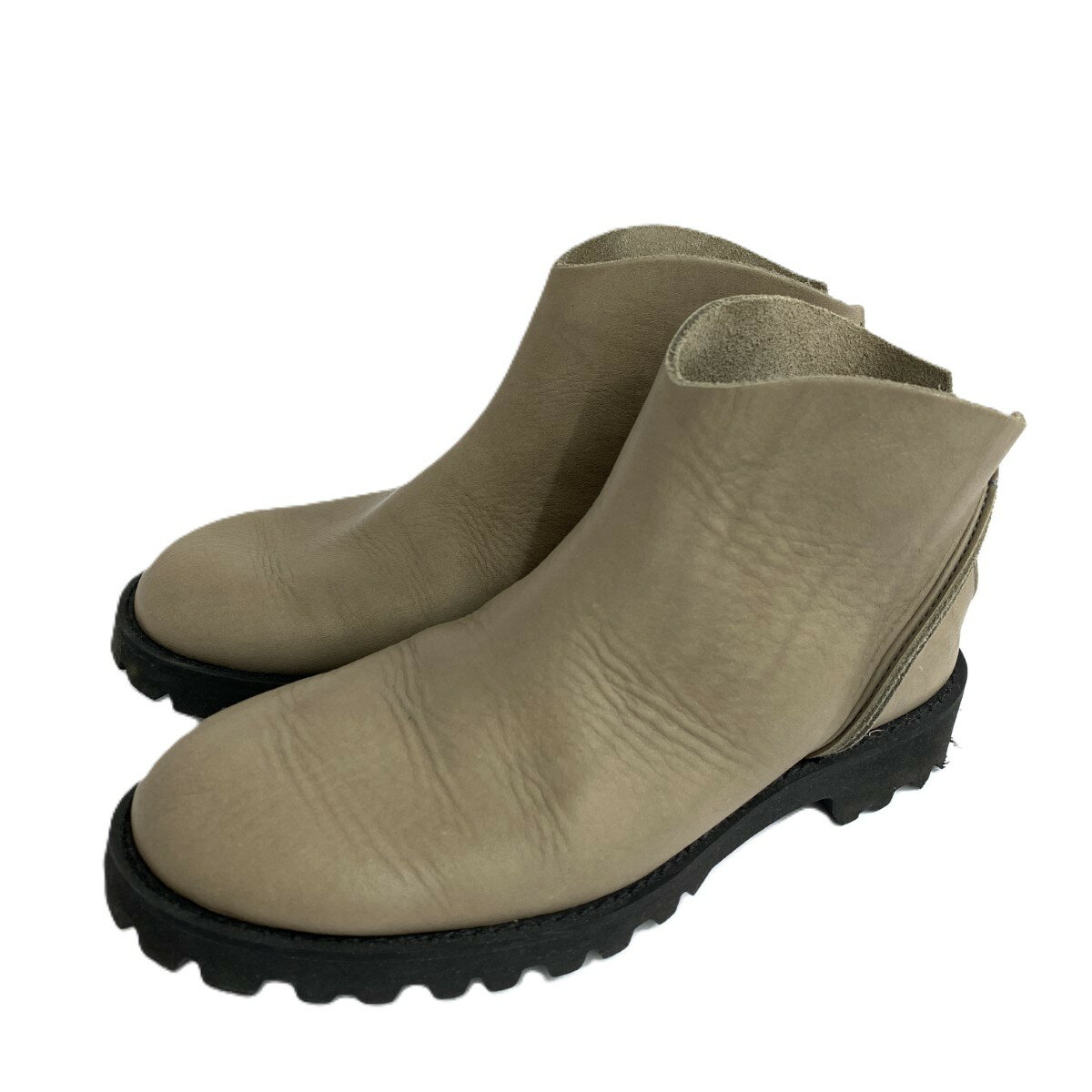 状態ランク →ランク詳細はこちら 状態詳細 【外側】使用感-【内側】スレ ※スレ傷や汚れがある場合はその一部分のみ撮影を行っております。画像に写っていない箇所にも同じようなスレ傷や汚れがある場合がございます。 商品説明 ブランド JURGE...