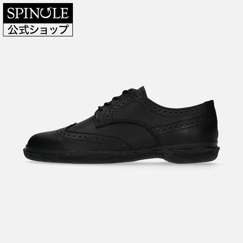 ギフト対応 メダリオンのウイングチップ ウイングチップが大人の雰囲気を醸し出し、メダリオンやパーフォレーションが施された装飾で華やかな印象のフルブローグタイプの一足。シボ柄の牛レザーを採用し、カジュアル感もありオンオフ兼用で着用できるバラン...