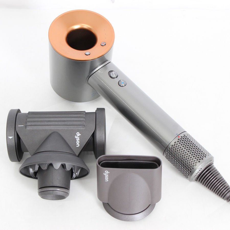 ■商品名 【美品】Dyson Supersonic Shine HD15 ULF BNBC ニッケル/コッパー ヘアドライヤー ダイソン スーパーソニック シャイン 本体 ■商品状態 【A】大きなダメージもなく程度良好の美品 ・USED品で...
