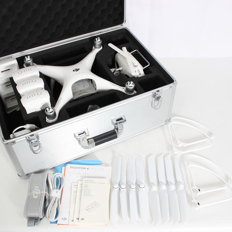 ■商品名 【美品】DJI Phantom 4 Pro V2.0 WM331S バッテリー2点付属 ドローン ファントム プロ 本体 ■商品状態 【A】大きなダメージもなく程度良好の美品 ・若干の擦れ感と色あせはございますが、全体的に大きなダ...